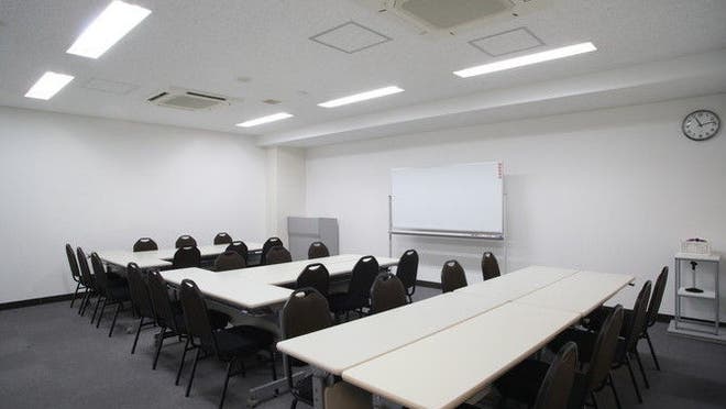 【池袋駅東口から徒歩30秒 802号室】セミナー・会議利用はもちろん、動画撮影・配信・お教室利用もOK♪の写真3
