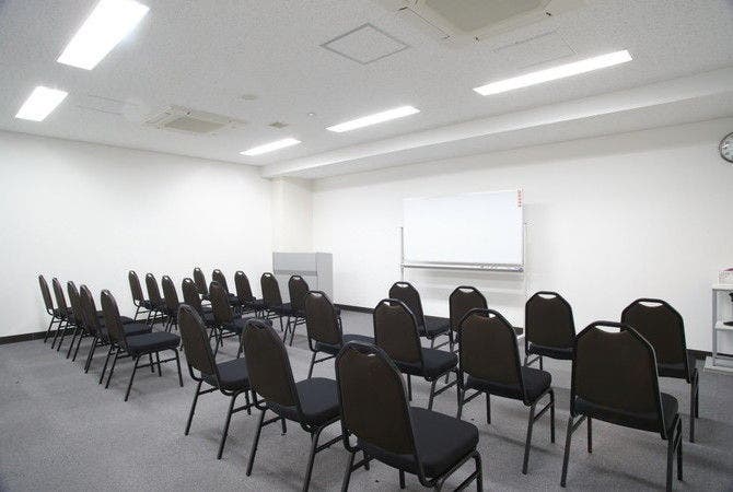 【池袋駅東口から徒歩30秒　 802号室】セミナー・会議利用はもちろん、動画撮影・配信・お教室利用もOK♪の写真5