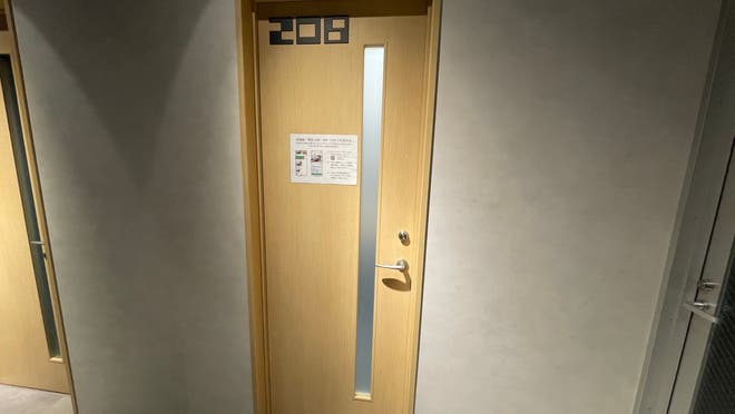 【松山 COMOL 900円/h! 】鍵付き完全個室 208の写真4