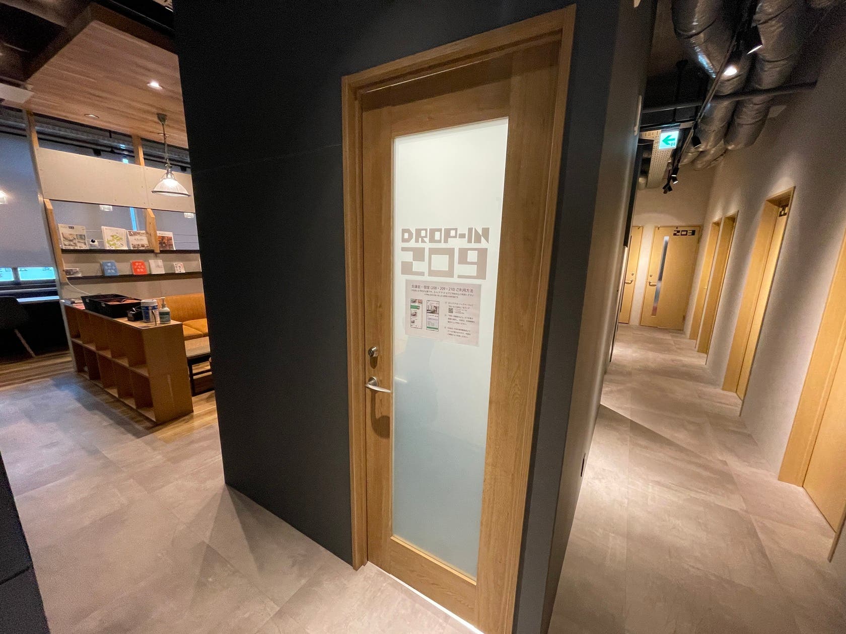 【松山  COMOL　900円/h！ 】鍵付き完全個室 209の写真4