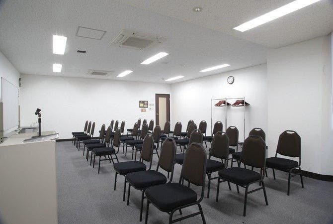 【池袋駅東口から徒歩30秒　803号室】セミナー・会議利用はもちろん、動画撮影・配信・お教室利用もOKの写真5