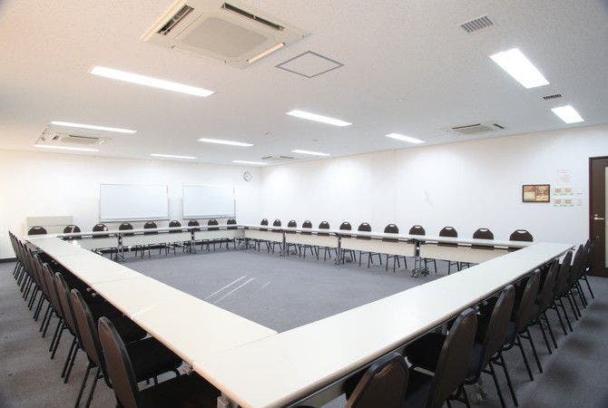 【池袋駅東口から徒歩30秒　805号室】セミナー・会議利用はもちろん、動画撮影・配信・お教室利用もOK♪の写真4