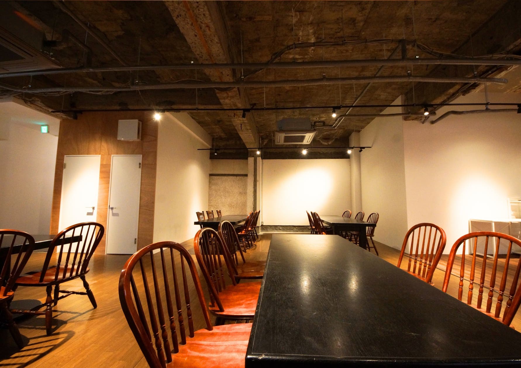 飲み放題990円 オードブル1650円/宴会や催事に特化した貸切スペースの写真5