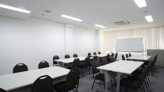 【池袋駅東口から徒歩30秒 806号室】セミナー・会議利用はもちろん、動画撮影・配信・お教室利用もOK♪の写真3