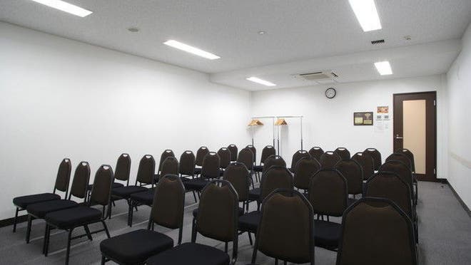 【池袋駅東口から徒歩30秒 806号室】セミナー・会議利用はもちろん、動画撮影・配信・お教室利用もOK♪の写真5