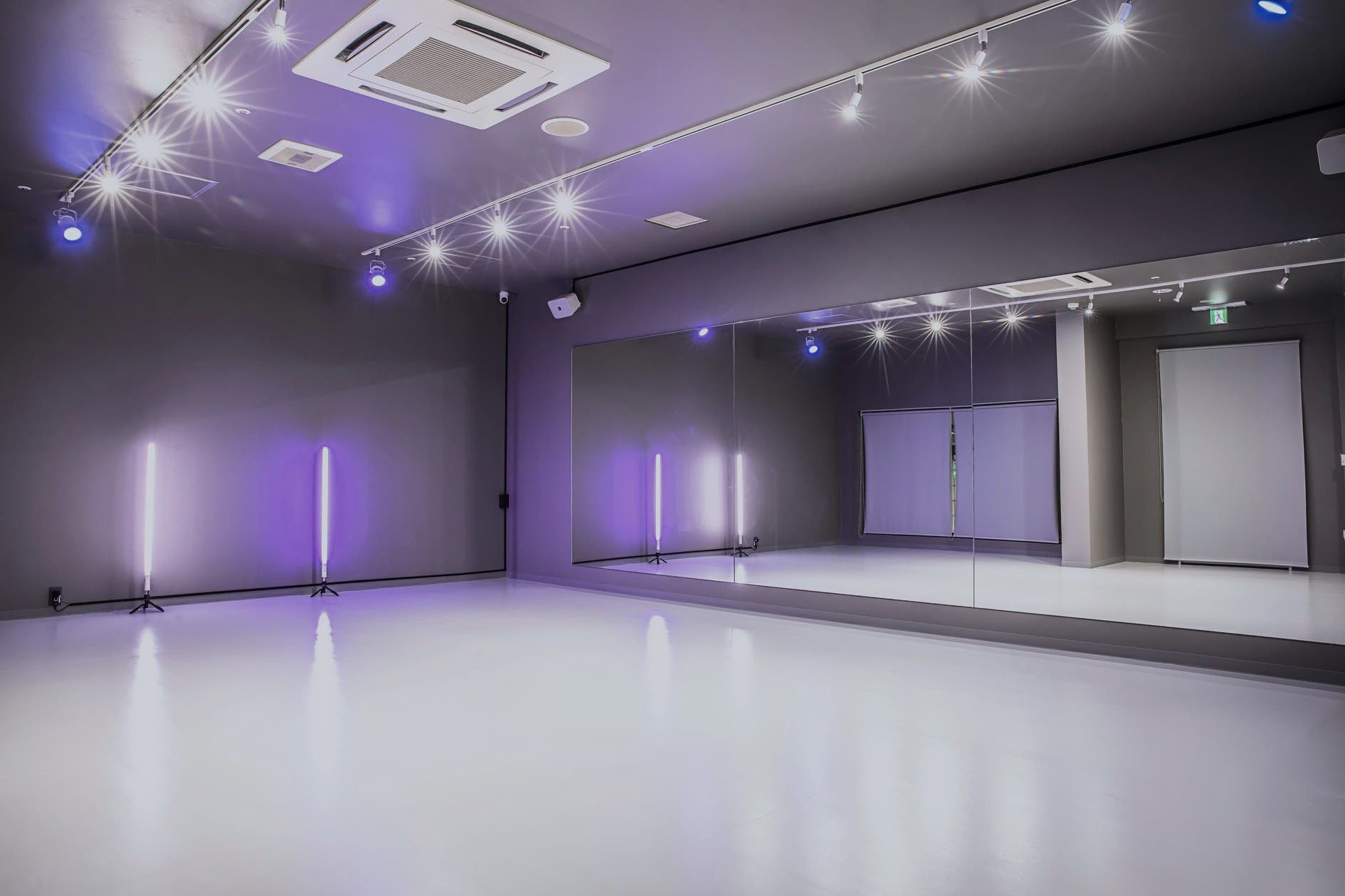 地下鉄駅直結ビル内でアクセス抜群！SNS映え☆スタイリッシュでかっこいいレンタルスタジオ♪無料駐車場完備！の写真13