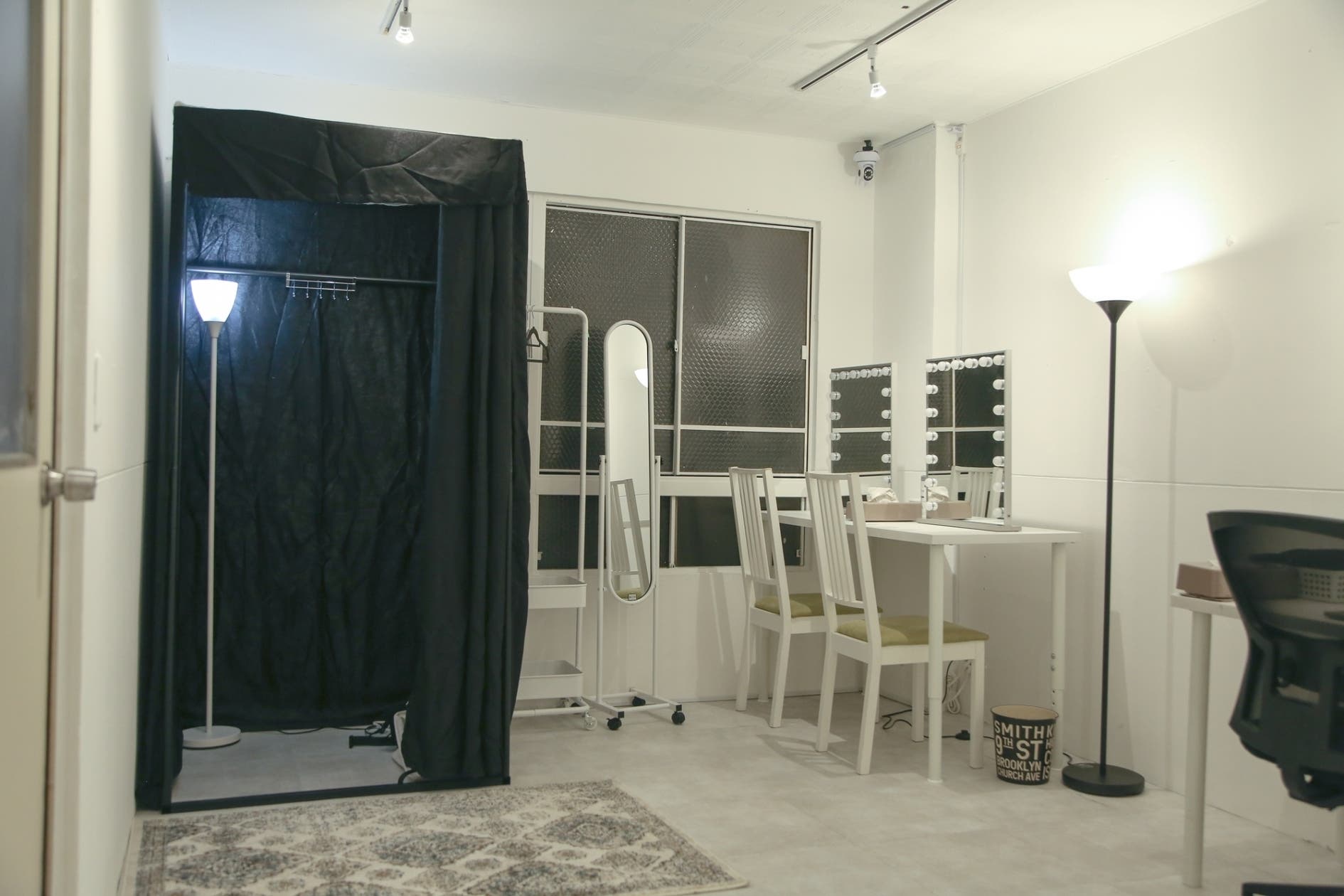 【3F】新浜松駅から徒歩8分！自然光・背景紙撮影ができるシンプルで使いやすいスタジオの写真5