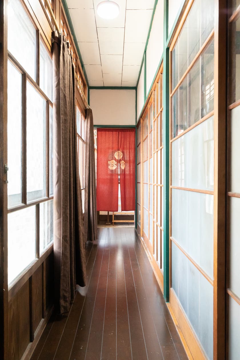 世田谷の古民家1階‼️6畳2間続き間、3駅つかえてとても便利の写真4