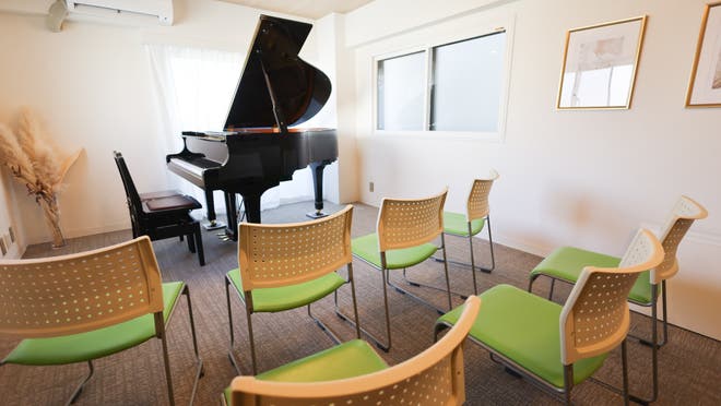 【大人気✨日吉駅前】WiFi・ホワイトボード完備!グランドピアノレンタル可!会議・セミナー・練習・自習室・動画配信にの写真4