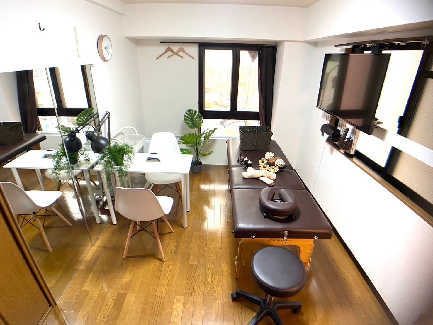 NEW OPEN🎉京橋駅近徒歩3分‼️レンタルサロン★会議室・ワークスペース・推し活・ヨガ・ママ会★多目的に利用可の写真16