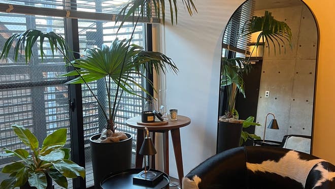 表参道徒歩5分!駅近アクセス☆ モダンで高級感のあるオシャレスペースの写真2