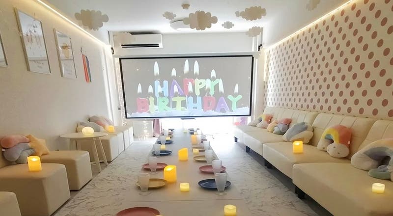 高レビュー🎉ゴミ捨て(4,000円)無料🌈100㌅プロジェクター&65型TV🎉学割👩‍🎓🌈最大18名🌈安心の1階