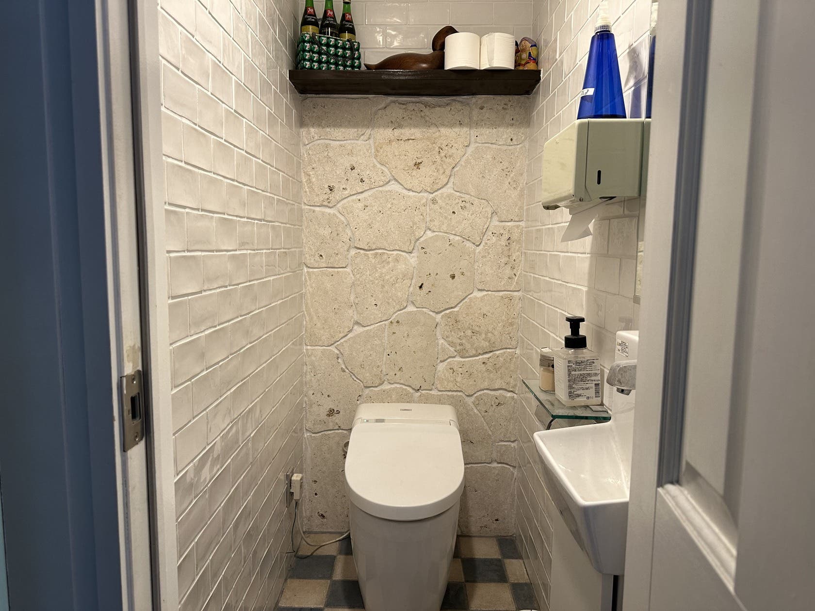 中野駅から徒歩8分の撮影レンタルスペースの写真9