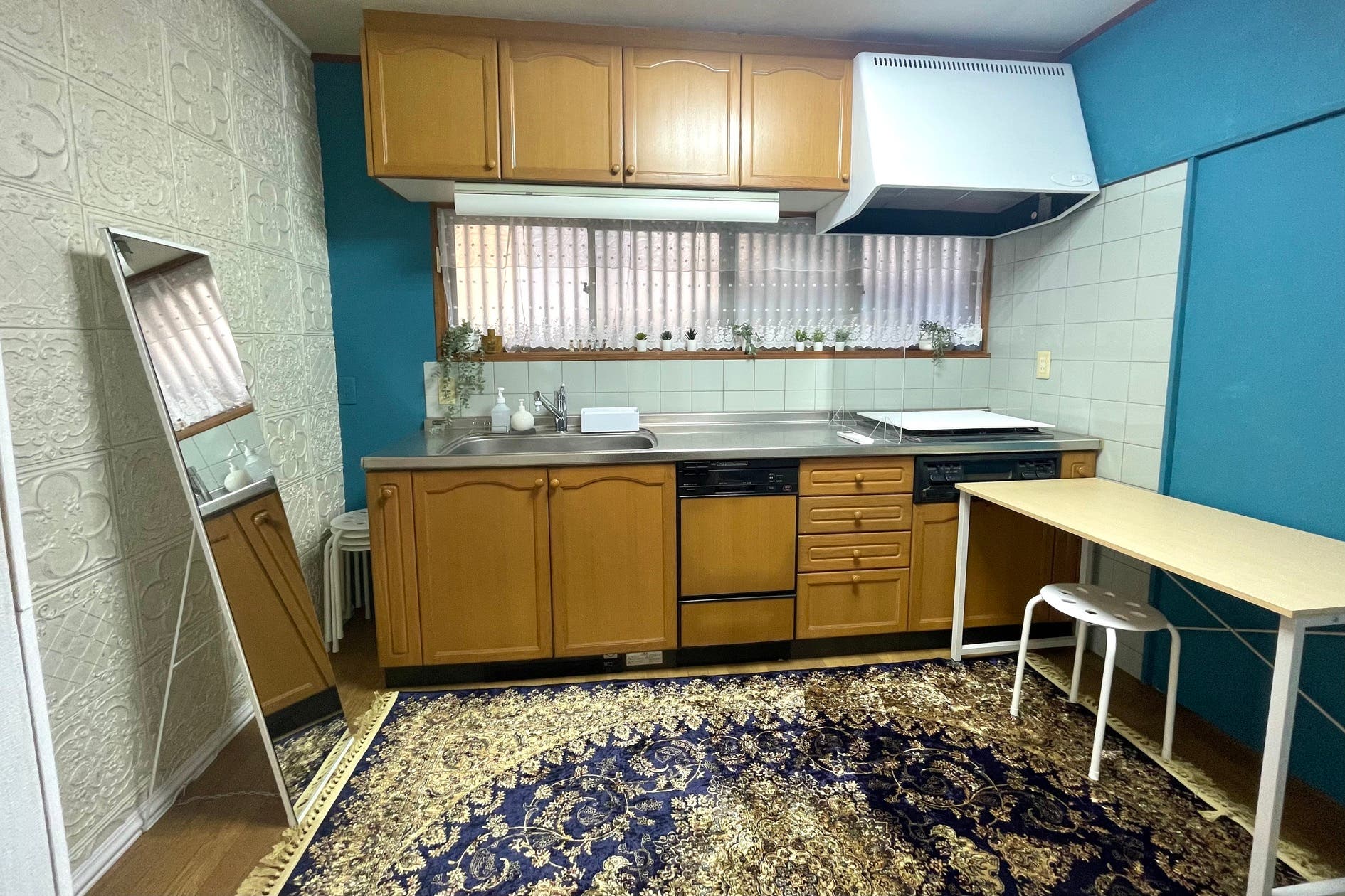 【Aroom】駅から徒歩5分！自然光の入るアンティークな洋室｜ポートレート｜コスプレ｜推し活｜お茶会の写真9