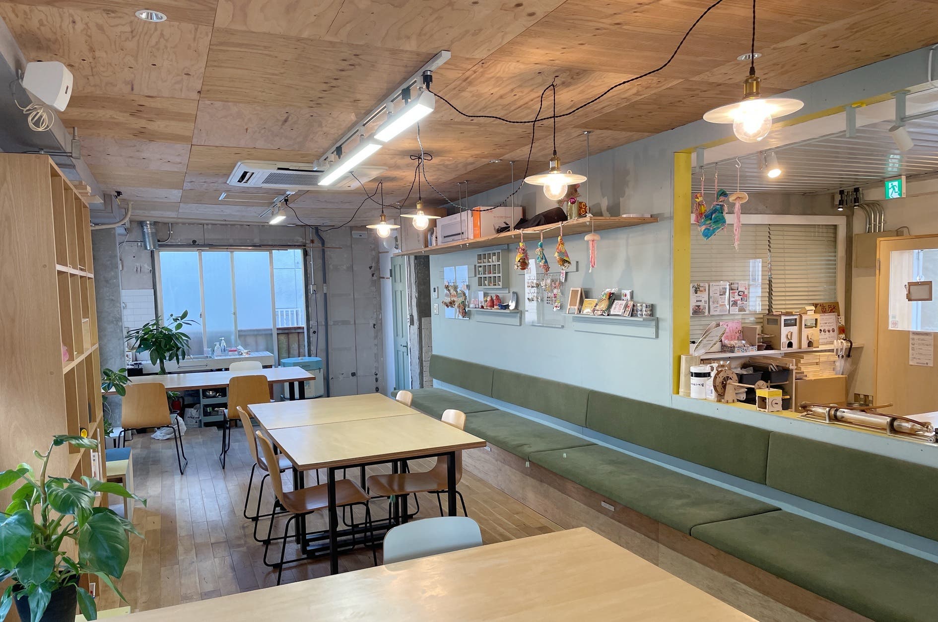 下北沢駅徒歩4分、機材・工具を備えたものづくりスペース。ワークショップやアート教室開催、DIY作業等に。塗装作業ご相談くださいの写真6