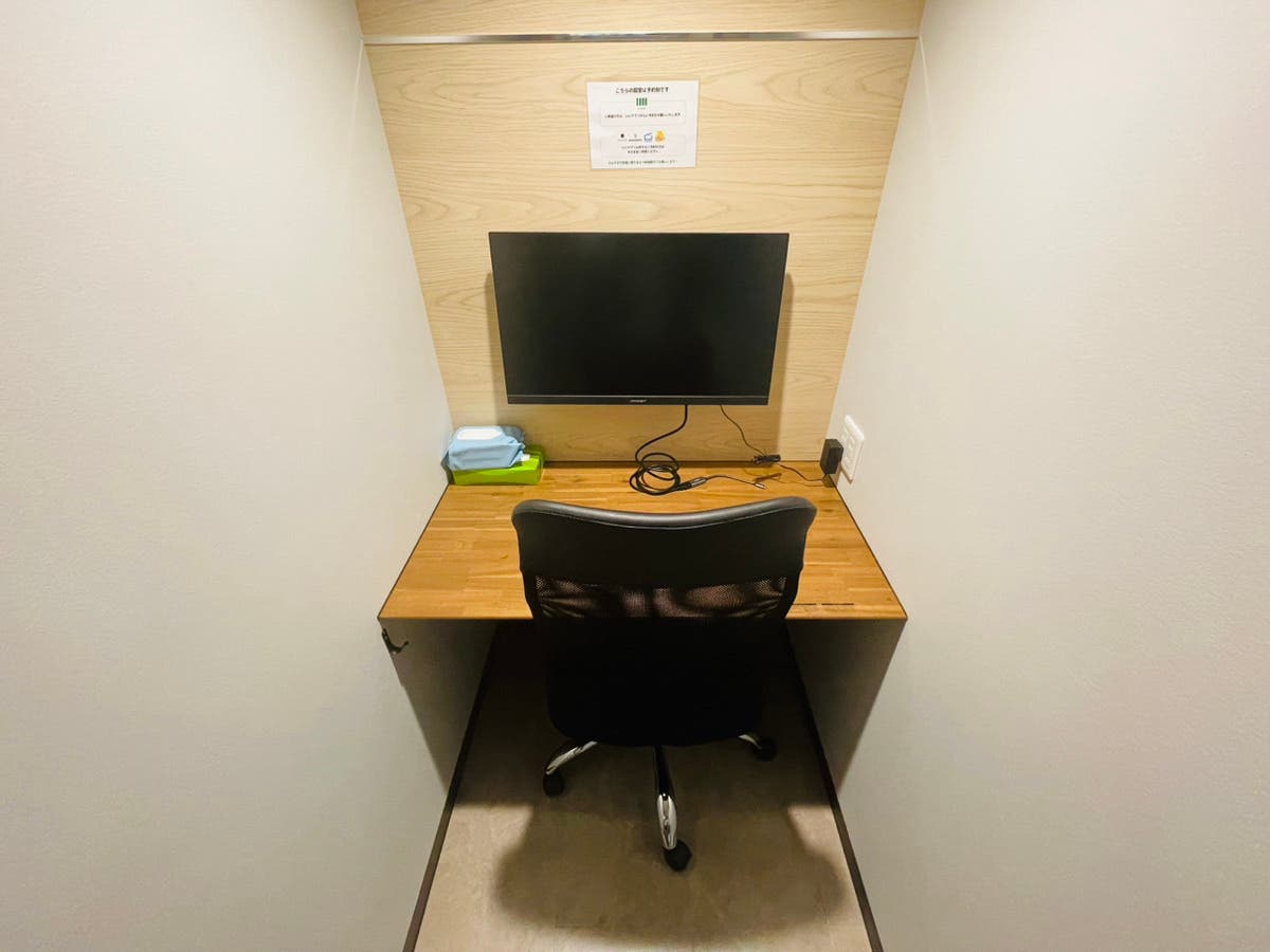 【30分330円！御徒町駅から徒歩1分】モニター・フリードリンク付き1名個室（ブース6）※予約時間前は入室不可の写真2