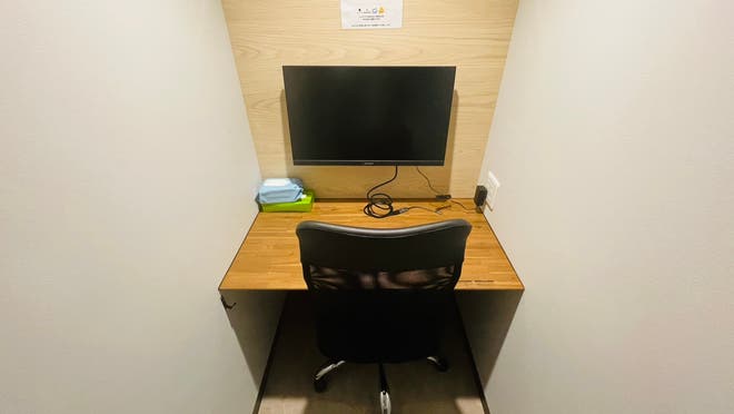 【30分330円!御徒町駅から徒歩1分】モニター・フリードリンク付き1名個室(ブース6)※予約時間前は入室不可の写真2