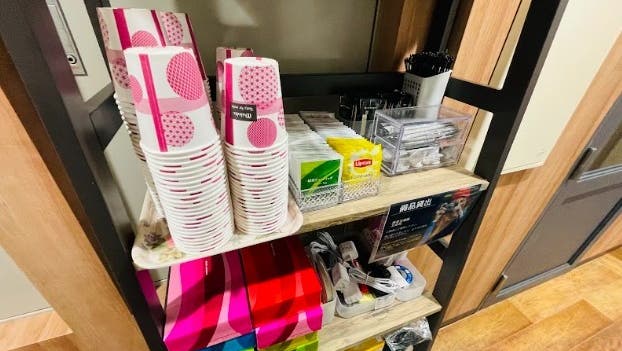 【30分440円!御徒町駅から徒歩1分】モニター・フリードリンク付き2名個室(ブース9)※予約時間前は入室不可の写真6