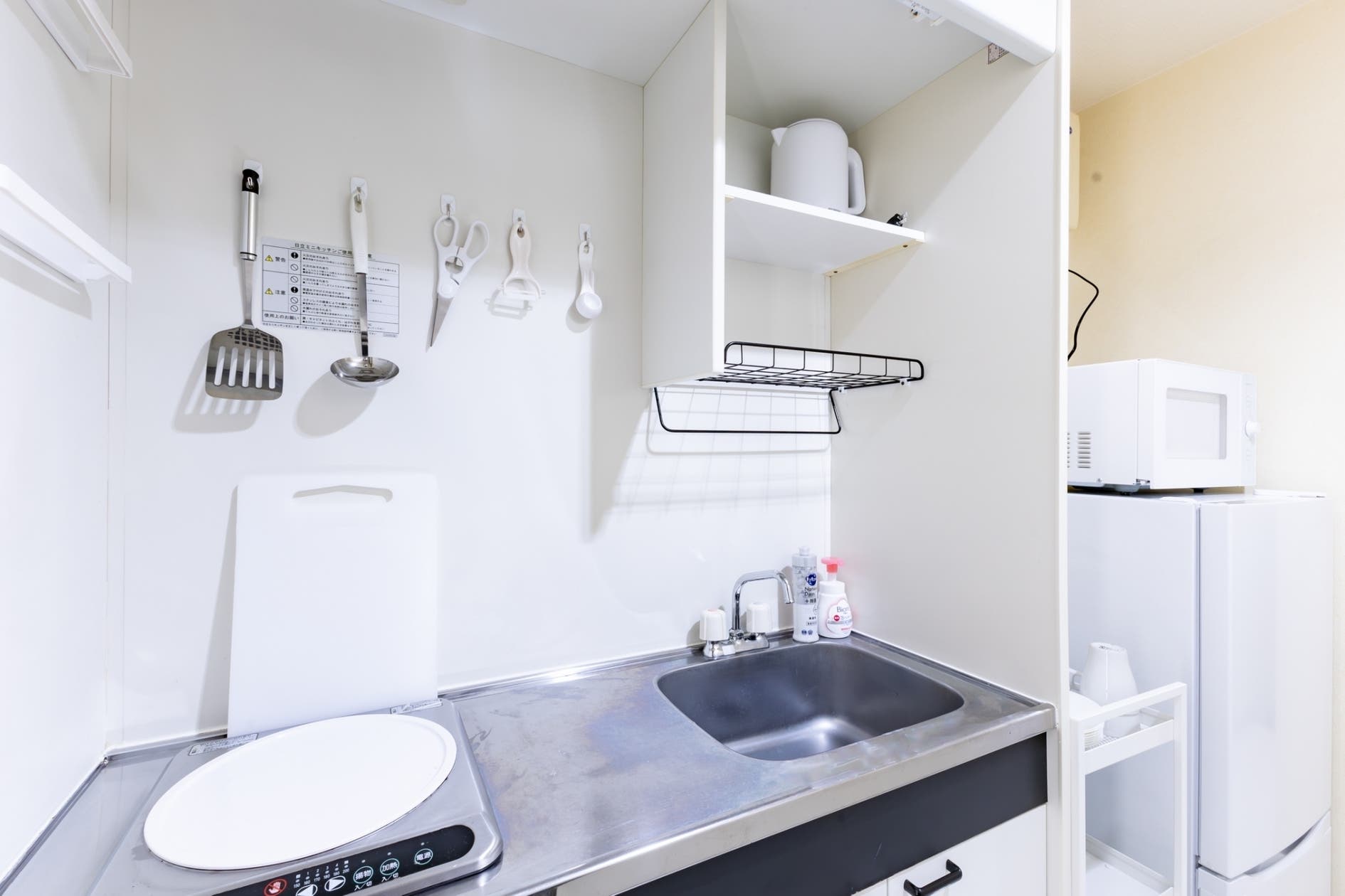 LEDライトで盛れるスペース☄推し活🫰100㌅大画面プロジェクターで動画鑑賞🎦ゲーム🎮の写真13