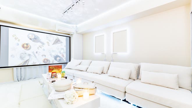 LEDライトで盛れるスペース☄推し活🫰100㌅大画面プロジェクターで動画鑑賞🎦ゲーム🎮の写真2