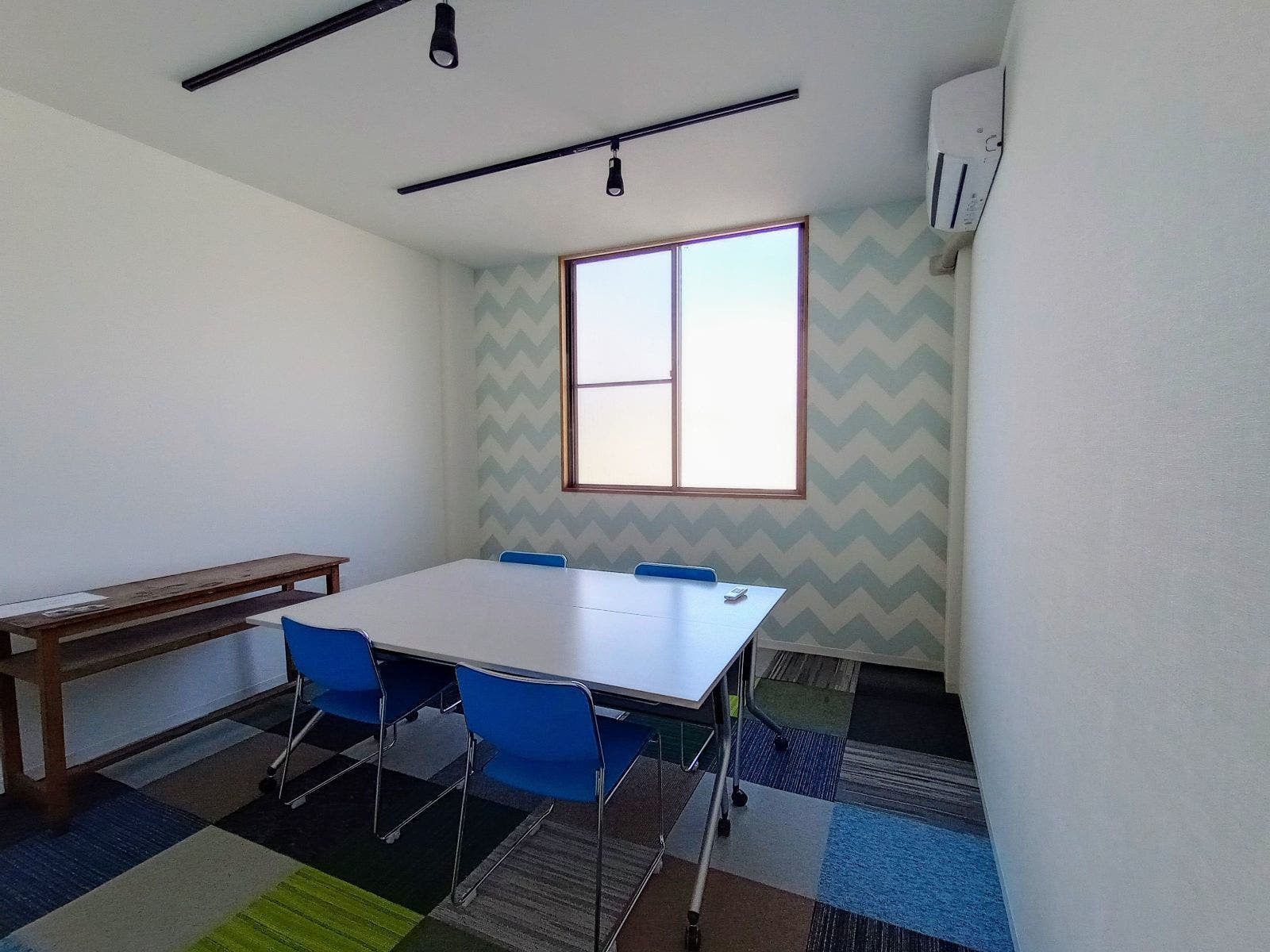 【渓流】信濃国分寺駅から徒歩14分／上田市蒼久保の貸しオフィス／敷地内駐車場有・無料の写真1