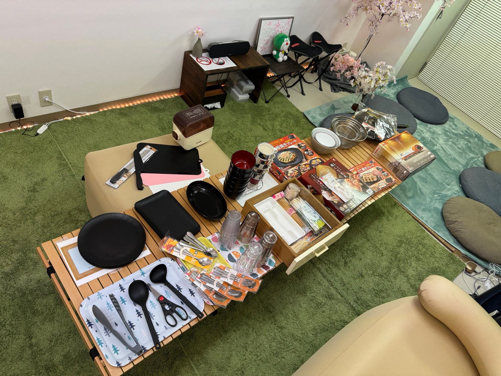 クリスマスツリー設置しました⭐️110インチプロジェクターで動画が見放題🎞️✨新大阪駅徒歩5分🏠🎉の写真12