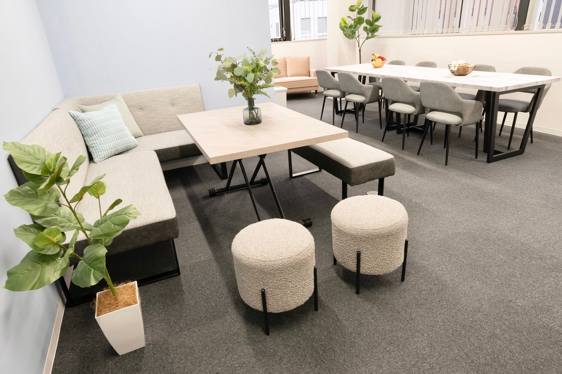 【東梅田すぐ】Open価格30%⤵️泉の広場4分🚃120㌅大画面スクリーン🎬セミナー/懇親会などにお勧め⭐️土足🉑／ネクシアの写真15