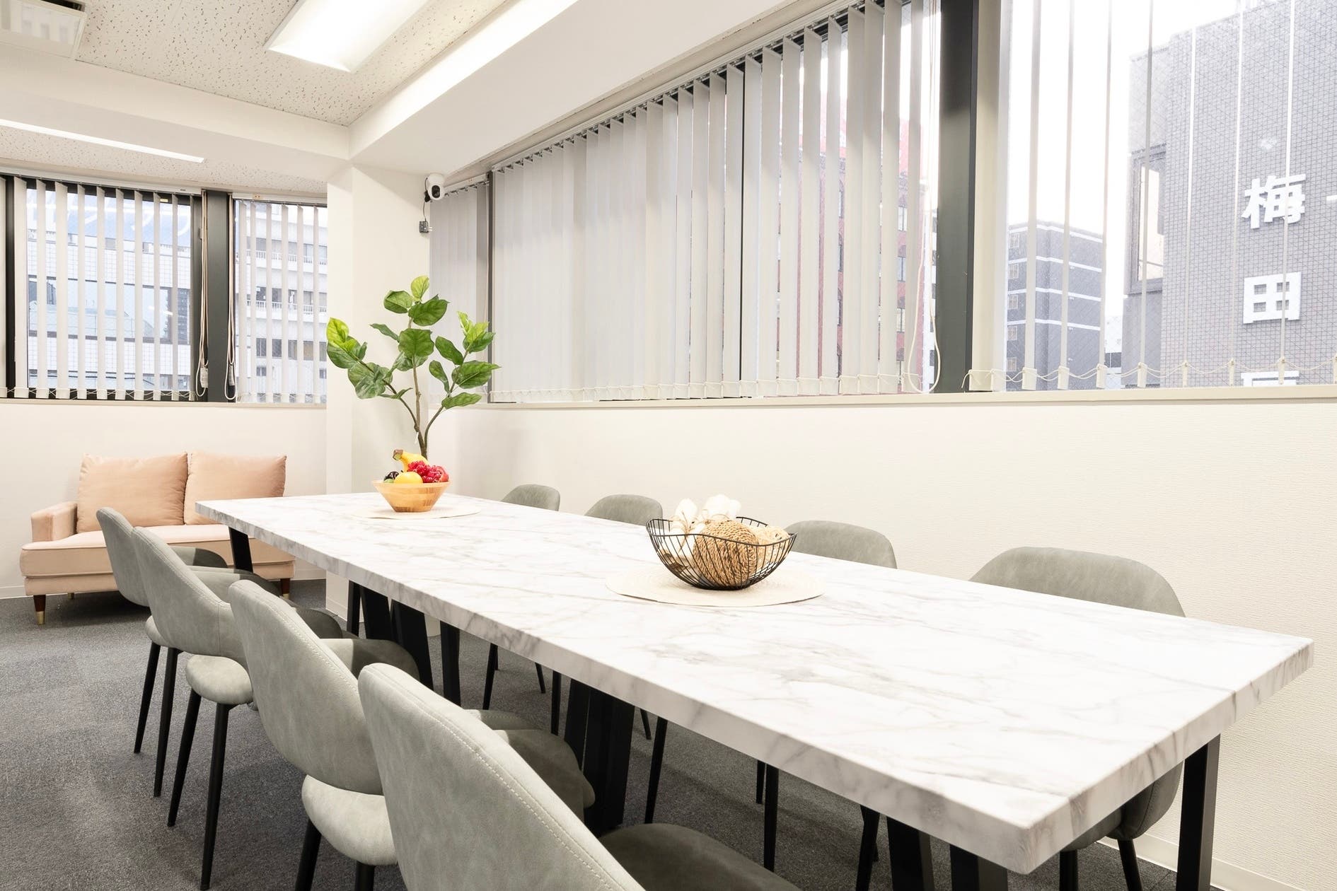 【東梅田すぐ】Open価格30%⤵️泉の広場4分🚃120㌅大画面スクリーン🎬セミナー/懇親会などにお勧め⭐️土足🉑／ネクシアの写真11