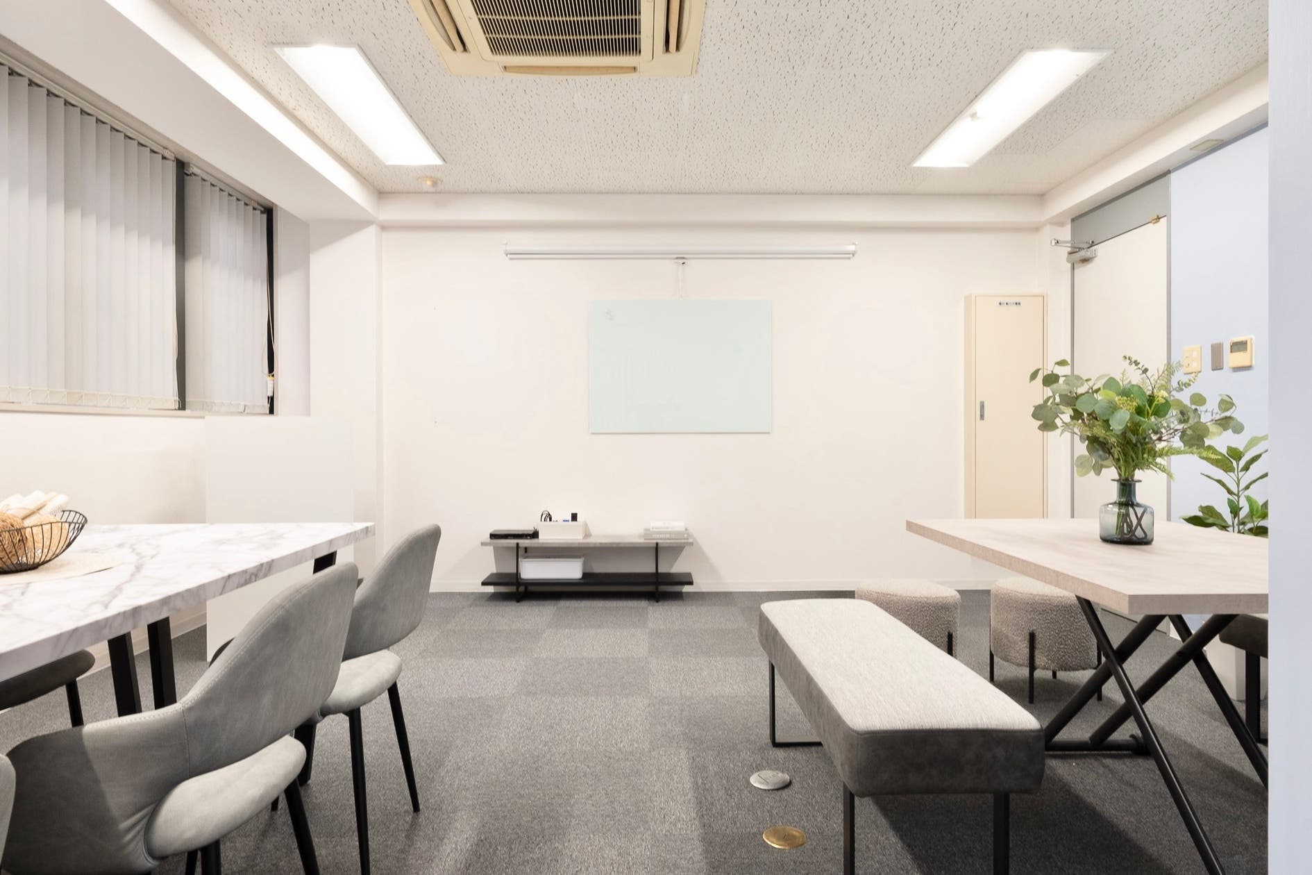 【東梅田すぐ】Open価格30%⤵️泉の広場4分🚃120㌅大画面スクリーン🎬セミナー/懇親会などにお勧め⭐️土足🉑／ネクシアの写真17