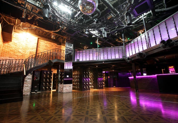 大人の雰囲気のあるナイトクラブの写真2