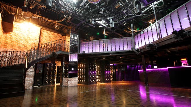 大人の雰囲気のあるナイトクラブの写真2