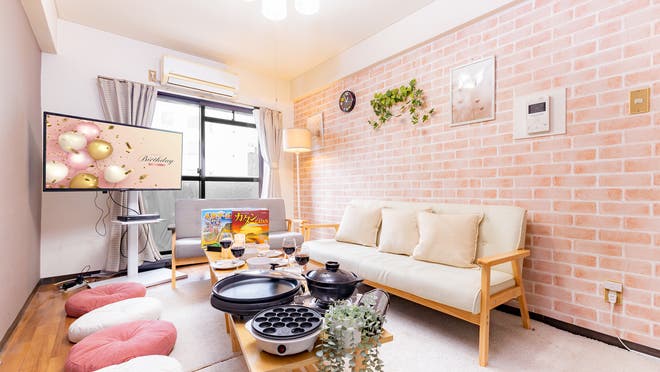 <KT9>面倒なオプション料金なし⇒ゴミ捨て、タコ焼き器、ネット無料!なんば駅近♪ コンビニ0分★オーブンレンジ&キッチンあり!の写真3