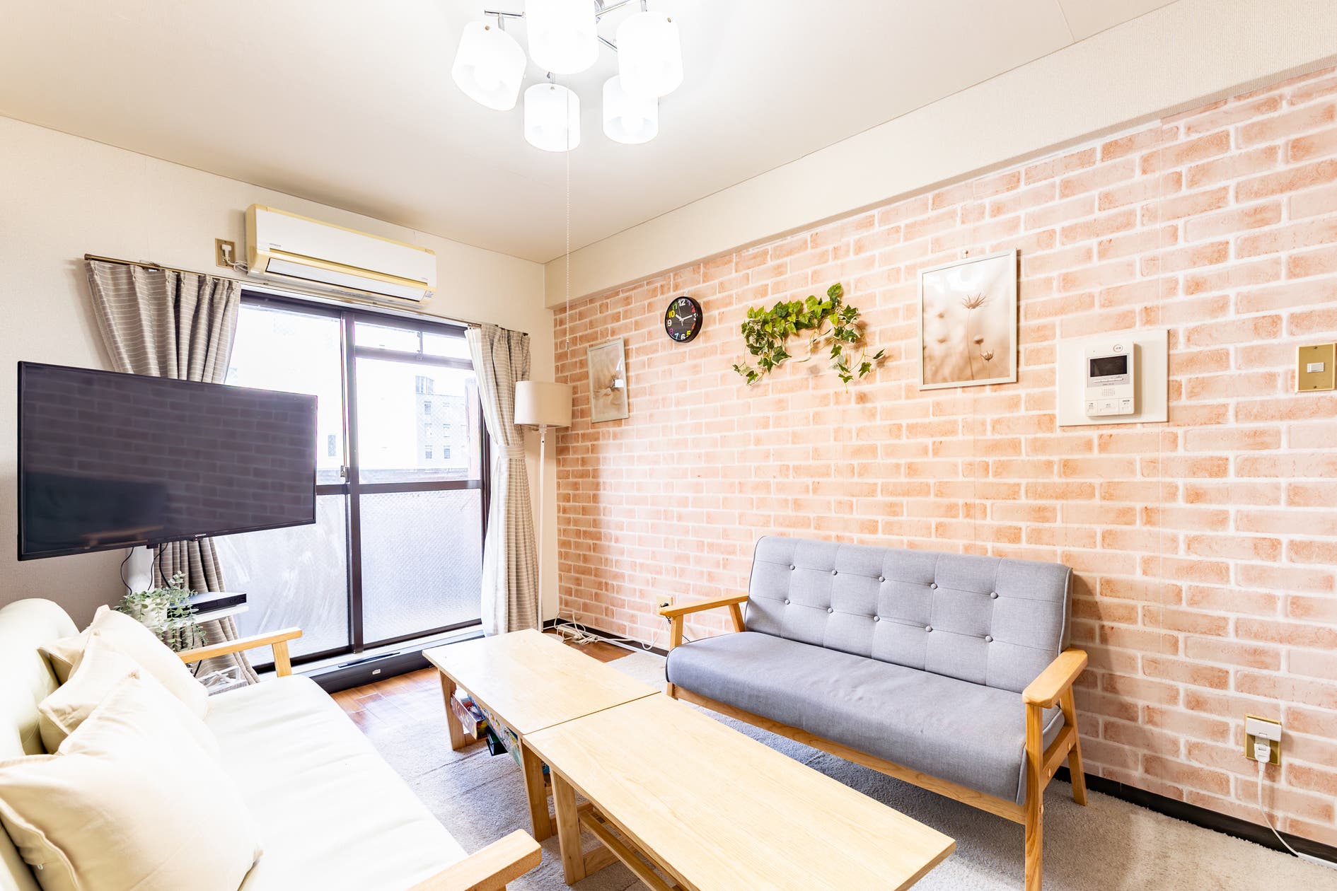 <KT9>面倒なオプション料金なし⇒ゴミ捨て、タコ焼き器、ネット無料！なんば駅近♪ コンビニ0分★オーブンレンジ&キッチンあり！の写真7