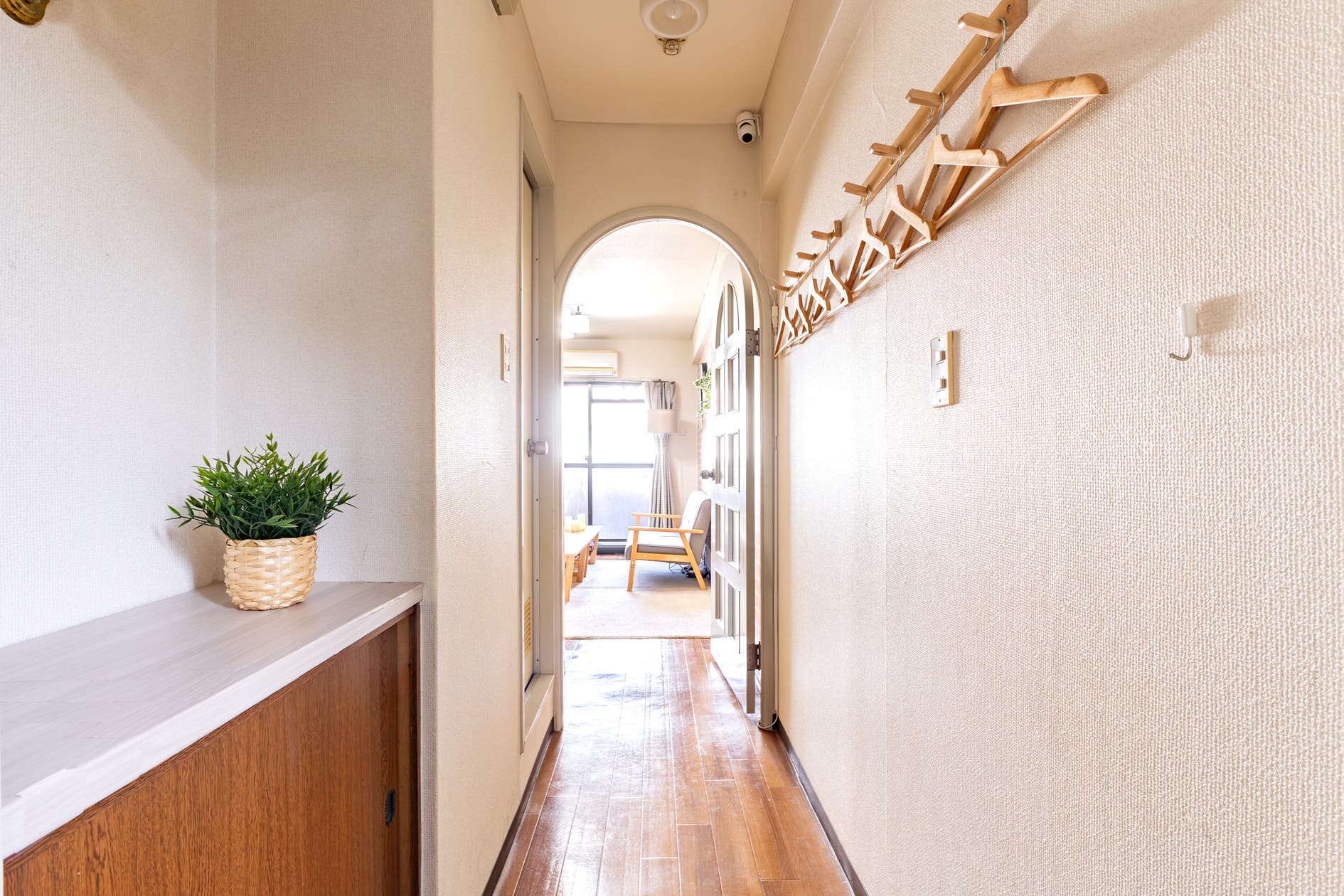 <KT9>面倒なオプション料金なし⇒ゴミ捨て、タコ焼き器、ネット無料！なんば駅近♪ コンビニ0分★オーブンレンジ&キッチンあり！の写真8