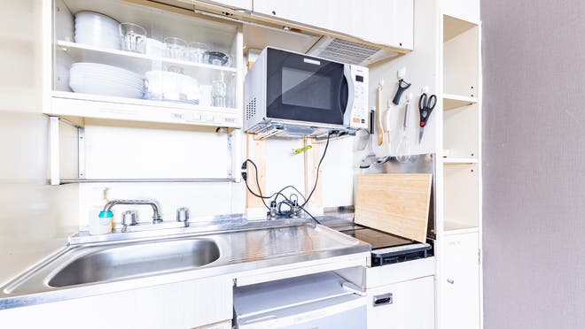 <KT9>面倒なオプション料金なし⇒ゴミ捨て、タコ焼き器、ネット無料!なんば駅近♪ コンビニ0分★オーブンレンジ&キッチンあり!の写真10