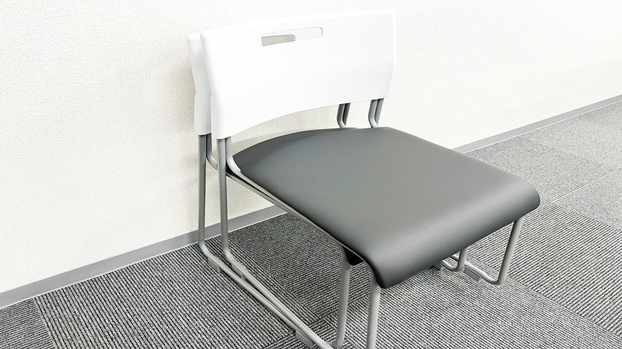 梅田繁華街より徒歩1分 便利な立地で42人着席可能セミナー会議に利用可能なスペース Wi-Fi プロジェクター無料貸出の写真21