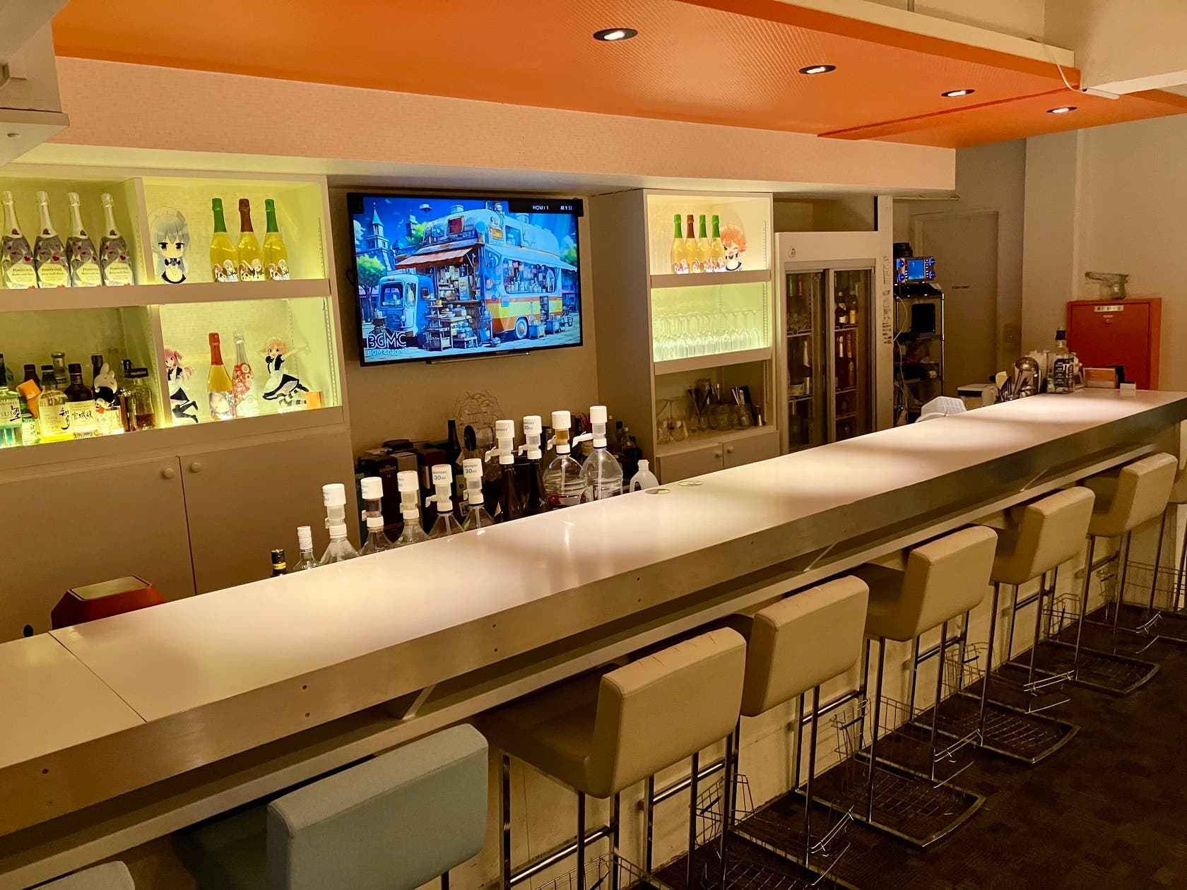 恵比寿駅徒歩2分c カラオケ/ミニステージあり♪清潔感のあるカフェスペースでイベント/パーティー/オフ会/会議まで多様な用途に♪の写真4