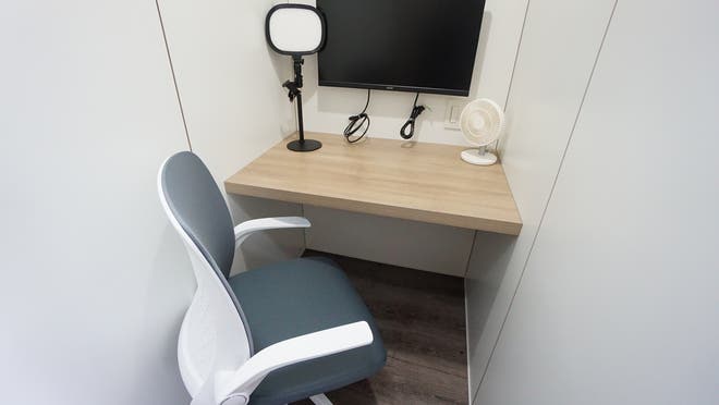 <ワークブース南森町No.2>大阪天満宮駅徒歩3分🚃1人用完全個室🚪Wi-Fi📶モニター🖥電源🔌⚡️テレワーク/面接/自習の写真1