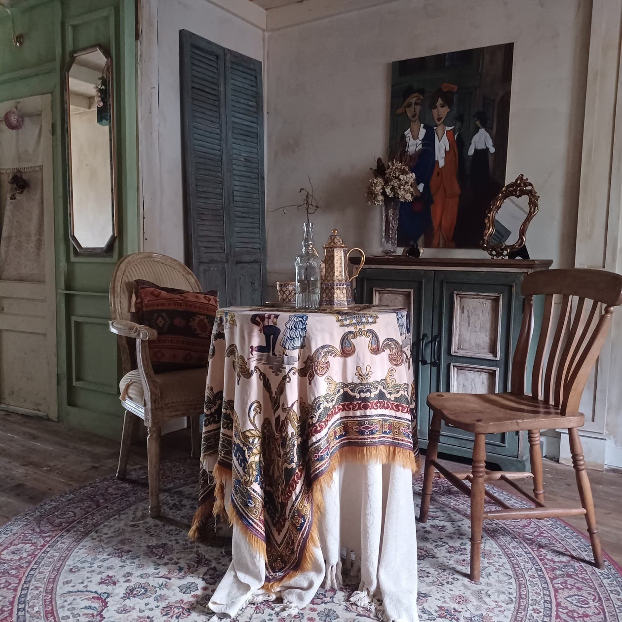 ホワイトを貴重としたアンティーク空間の写真9