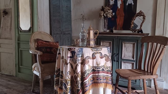 ホワイトを貴重としたアンティーク空間の写真9