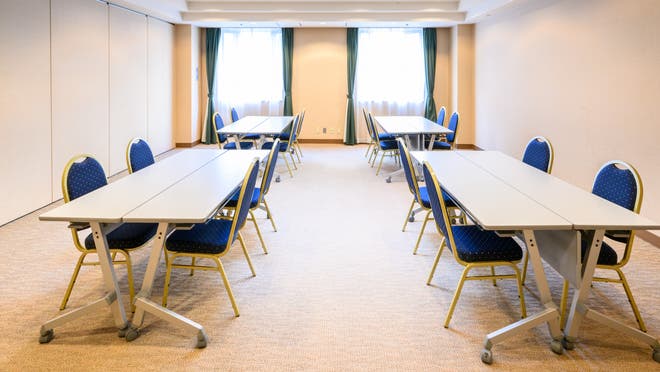 46㎡の広さがある中規模スペースで、シアター形式で最大30名、スクールで24名まで利用できます。の写真1