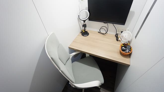 <ワークブース茨木市駅前No.1>駅直結施設内🏬1人用完全個室🚪Wi-Fi📶モニター🖥電源🔌⚡️テレワーク/面接/自習/作業の写真3