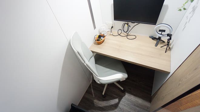 <ワークブース茨木市駅前No.4>駅直結施設内🏬1人用完全個室🚪Wi-Fi📶モニター🖥電源🔌⚡️テレワーク/面接/自習/作業の写真4