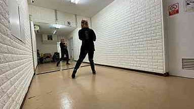 JR新宿駅南口より徒歩4分、THビル2階Dルームの写真2