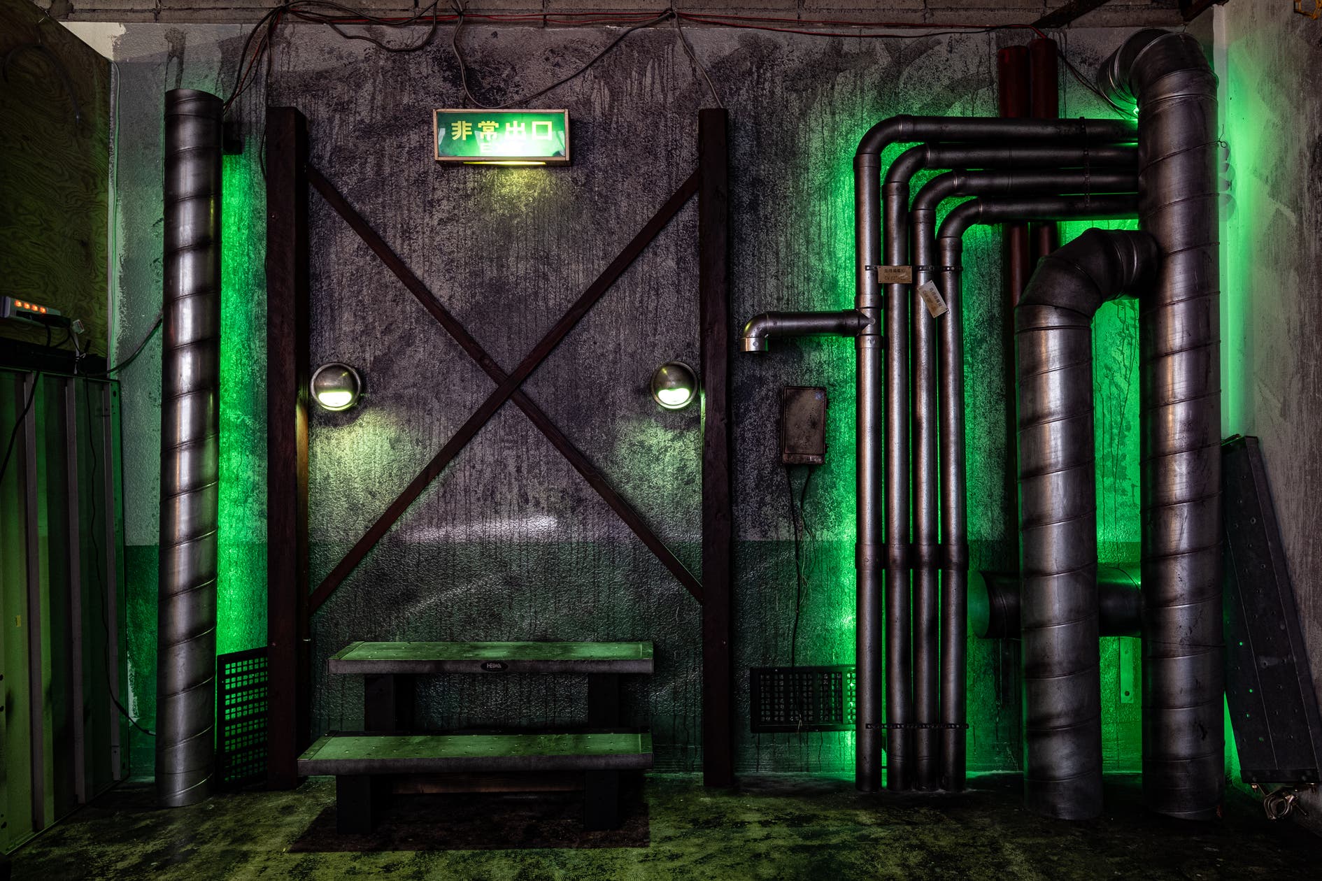 【ストロボ無料レンタル】アメリカンガレージ/廃墟/工場/サイバーパンク/スモークマシン/レトロの写真5