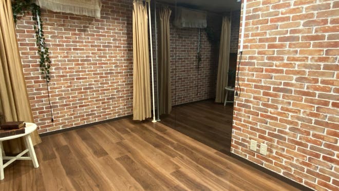 新宿から電車で15分!千歳烏山から徒歩6分!撮影やイベント、女子会など色々使ってください!の写真2