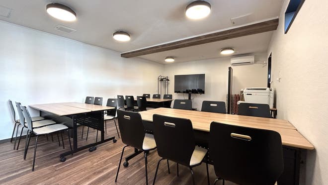 【完全個室】JR横須賀線「逗子」駅、京浜急行線「逗子・葉山」駅から徒歩2分のレンタルスペース♪の写真1