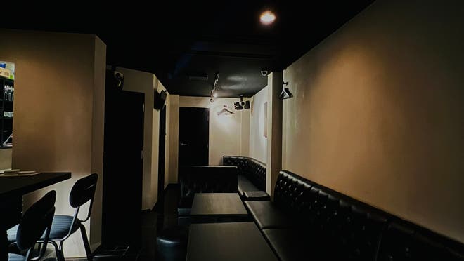 中目黒駅から徒歩3分。カラオケバーを貸し切ろう!電子レンジ、IHもあるので料理を食べながらカラオケを楽しめます!の写真3