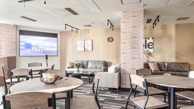 【なんば駅すぐ】おしゃれ空間✨最大30名🎉各種イベント, ビジネスシーンに最適🛗エレベーター有/ベルスターの写真1