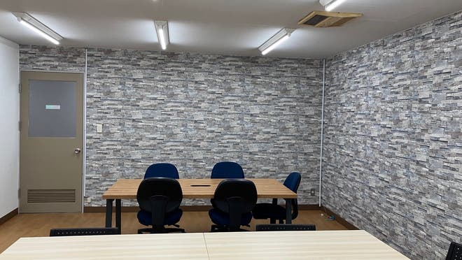 小規模でのイベントや会議・ワークスペースとして利用可!宅急便営業所と併設しているので手荷物の発送や受け取りにも対応できます!の写真3